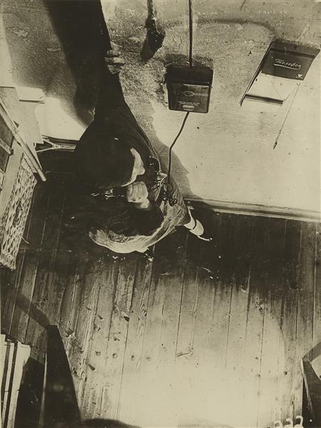 alexander-rodchenko-woman-at-the-telephone-1928 | Oscar en Fotos