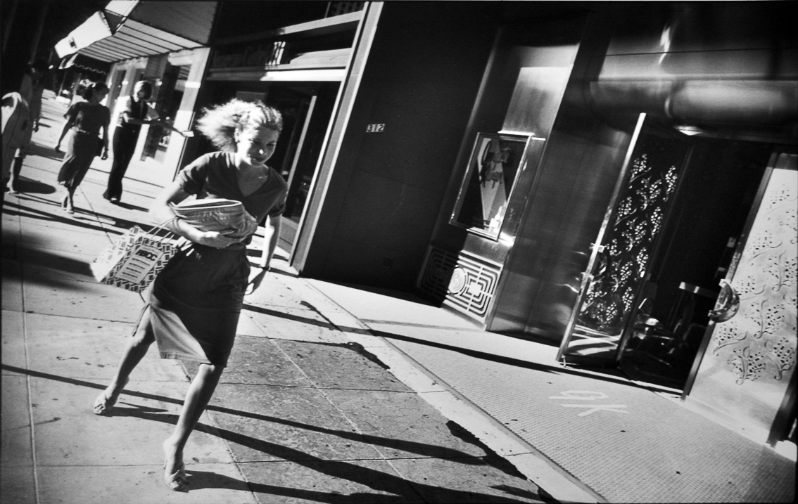 1_beverly-hills-california-1978_Garry_Winogrand_Women_Are_Beautiful_39 ...